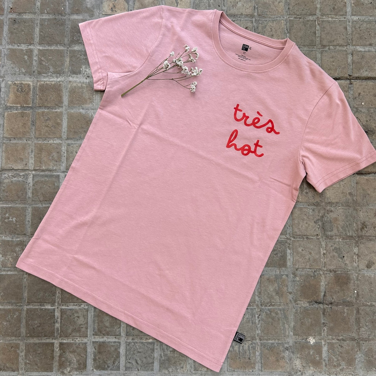 T-shirt Très Hot by Luanatic