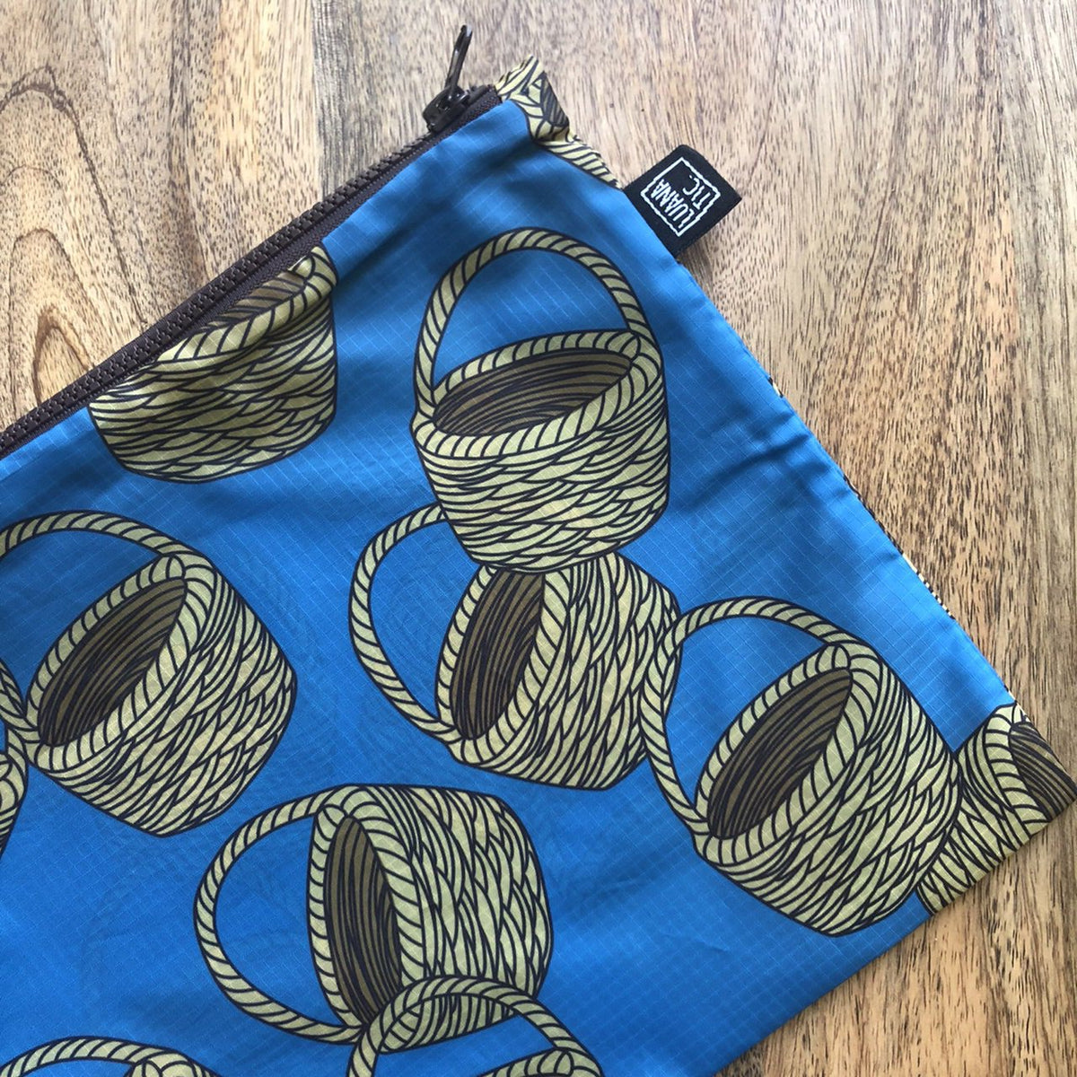 Pouch Salleh – Luanatic