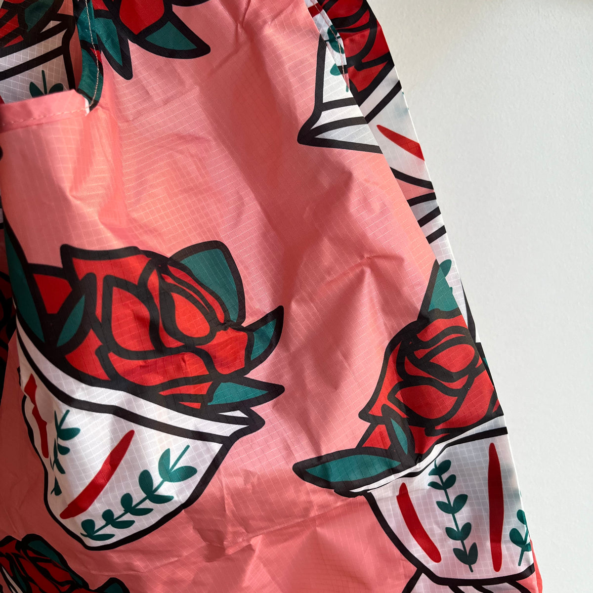 Reusable Bag Shaffet Ward (شفة ورد) by Luanatic