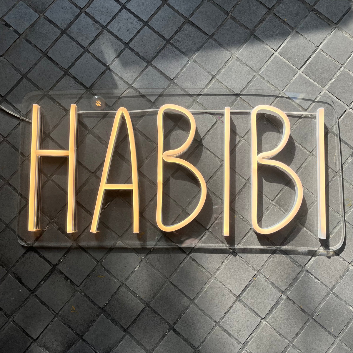 Neon Sign Habibi (حبيبي) by Luanatic